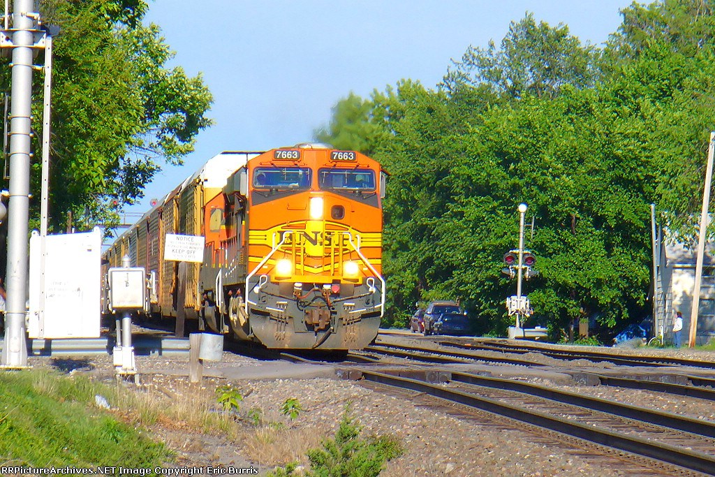 BNSF 7663 west